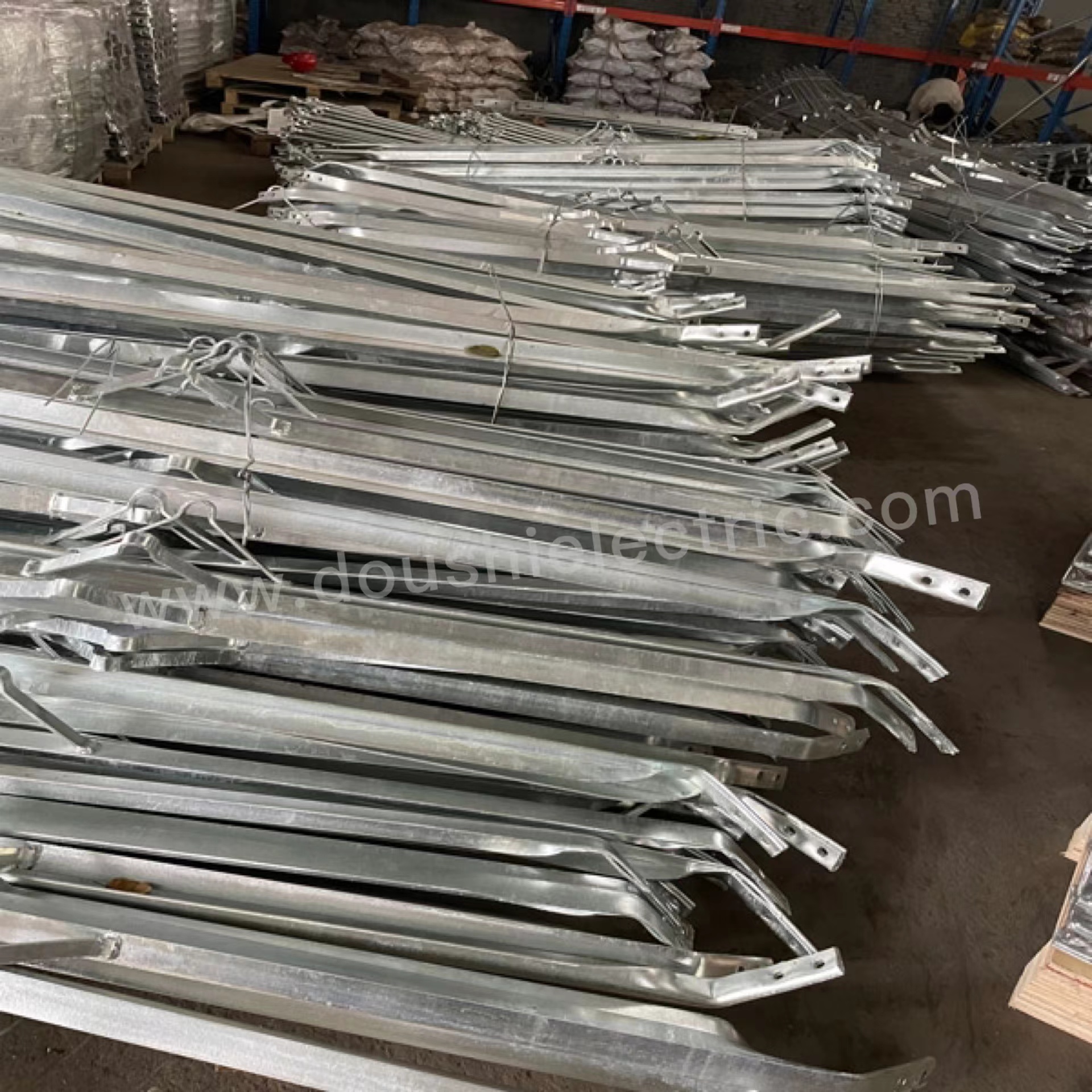 Best Alley arm Brace Hot Dip Galvanized Angle Brace For Electrical ...